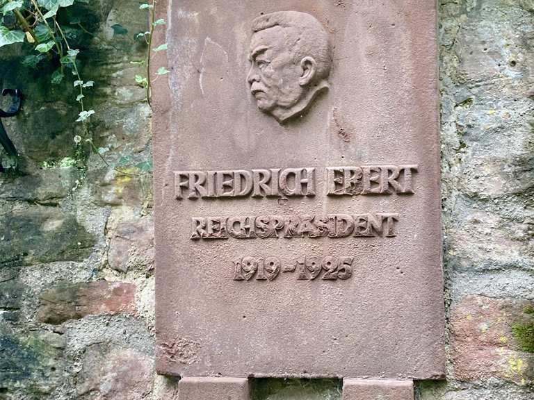 Friedrich-Ebert-Gedenkstätte: Wanderungen und Rundwege | komoot