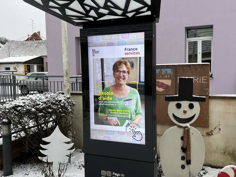 Interactive information board Routes for Walking and Hiking | Komoot