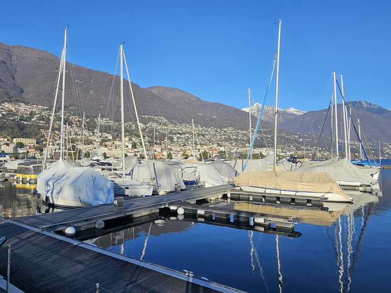 View of the marina Routes for Walking and Hiking | Komoot