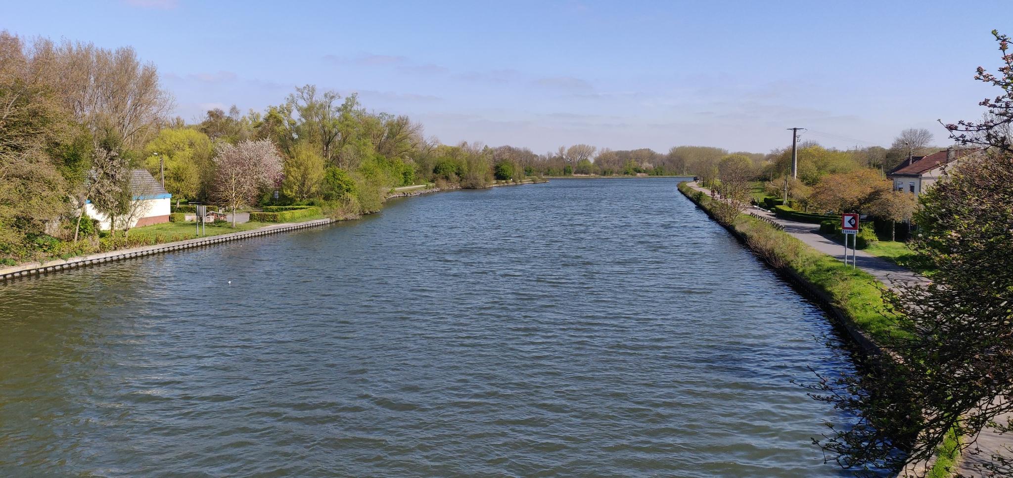 Things to Do around Fournes-En-Weppes