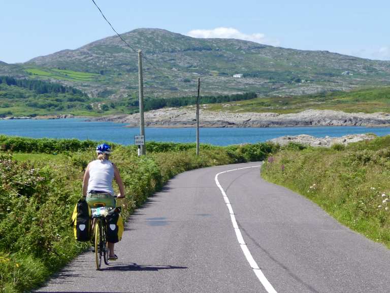 Discover beautiful Ireland – cycle end-to-end from Mizen to Malin ...