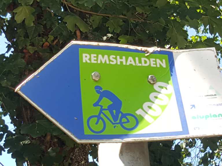 Wanderer Party auf der Luitenbächer Höhe | Wanderung | Komoot