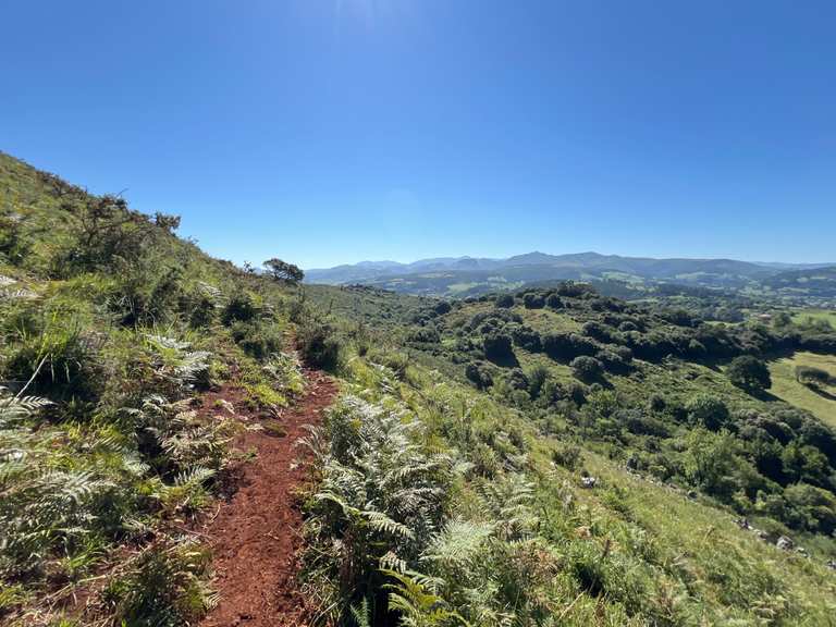 Cantabria-Mazuga: PeñaMora+PeñasBlancas | hike | Komoot