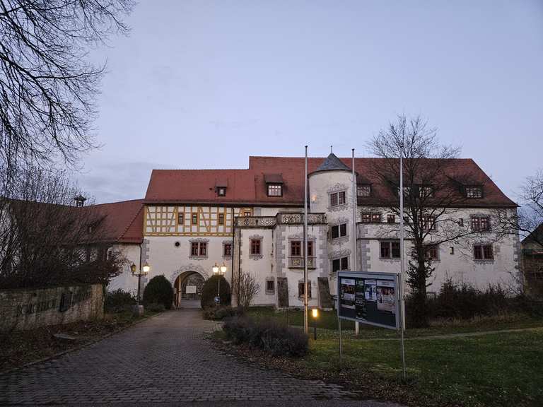 Von Schloß Liebenstein in die Weinberge, zum Neckar und ins Heilbronner ...