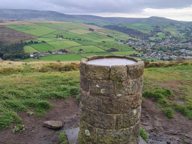 Lantern Pike Trig, Cown Edge and Harry Hut Trig Circular | hike | Komoot