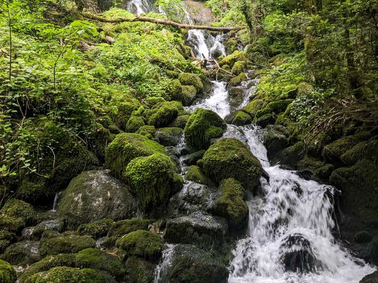Old quarry and Nanceau Waterfall from Chaparon | Wanderung | Komoot