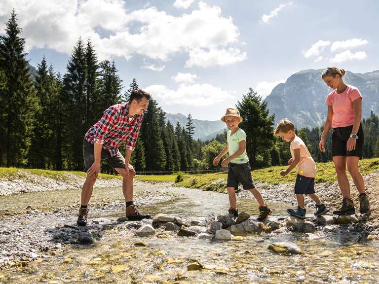 Mountains of Fun - Hiking with kids in the Flachau | Hiking Collection ...
