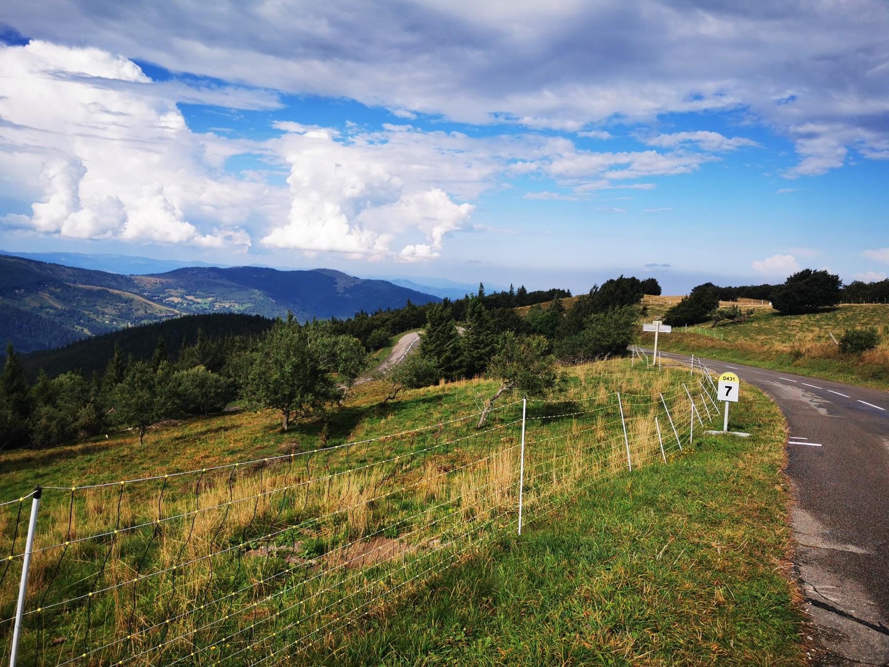 Klimmen in de Vosges in Frankrijk — Les 3 Ballons | Wielren Collectie ...