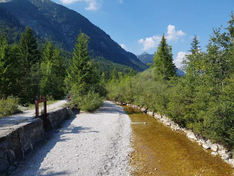 Experience nature in the foothills of the Alps – the Ammer-Amper Cycle ...