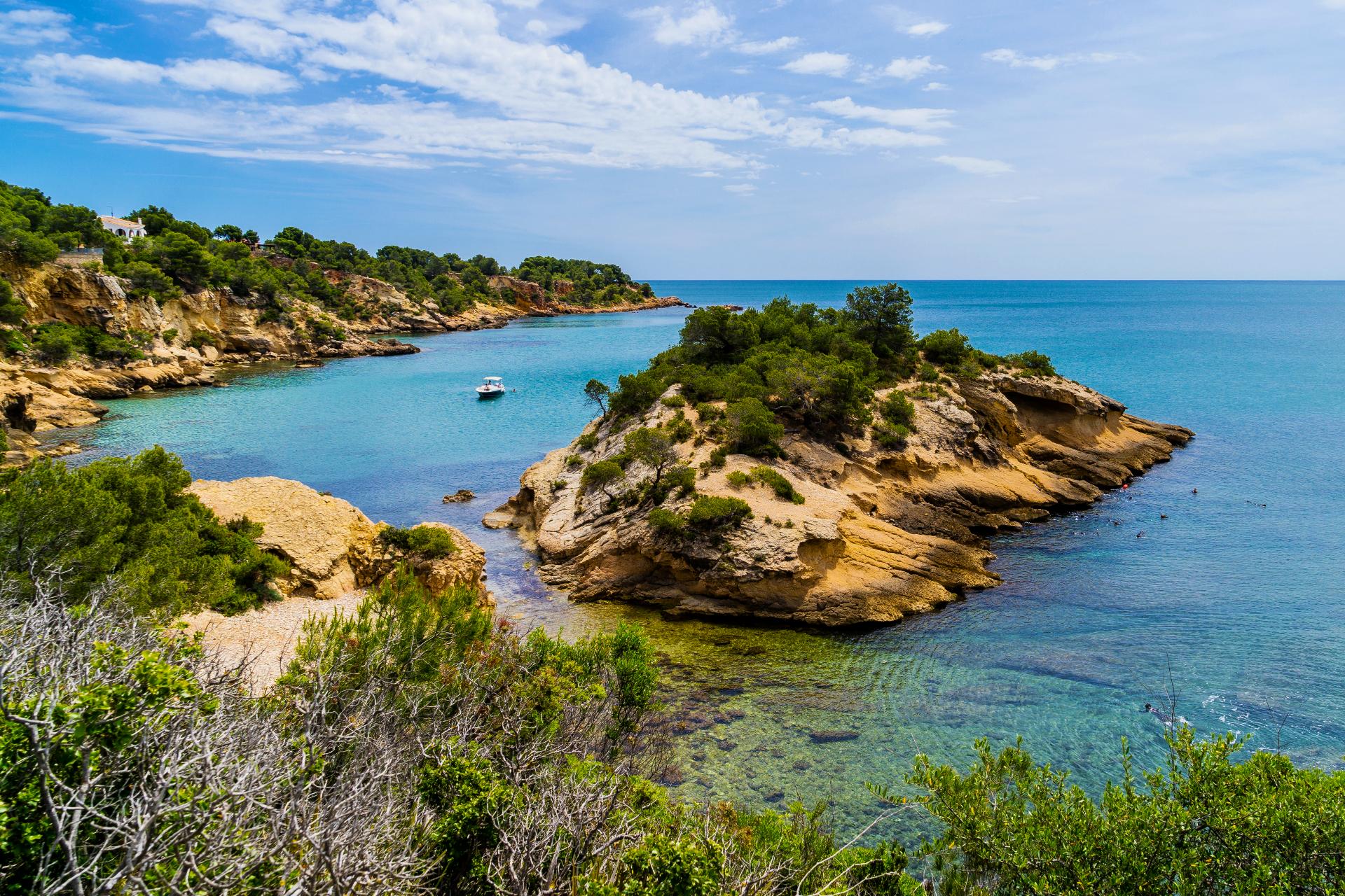 The Catalan coast on foot – Mediterranean Path (GR 92) | Hiking ...
