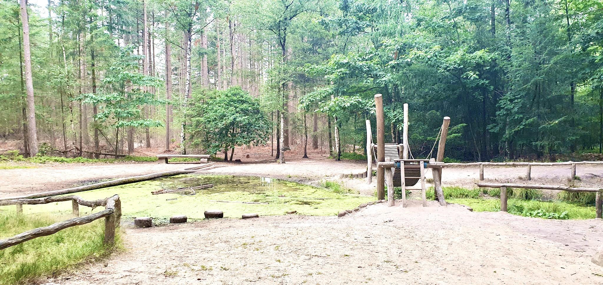 Se défouler dans la nature — 20 parcours d’aventure en forêt ...