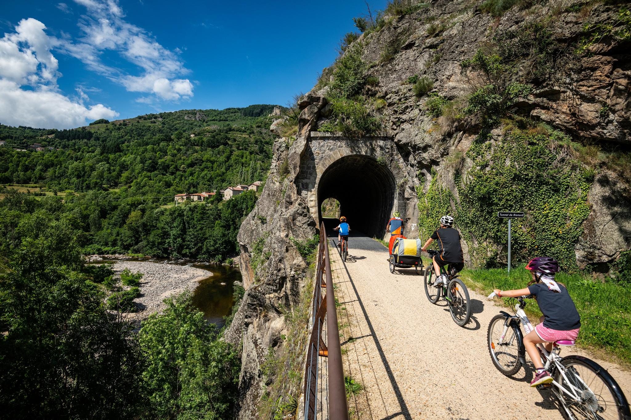 Cycle routes in the footsteps of the railway in the Ardèche | Cycling ...