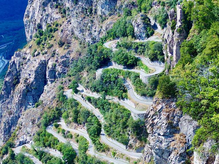 The world's most epic cycling roads | Cycling Collection by komoot