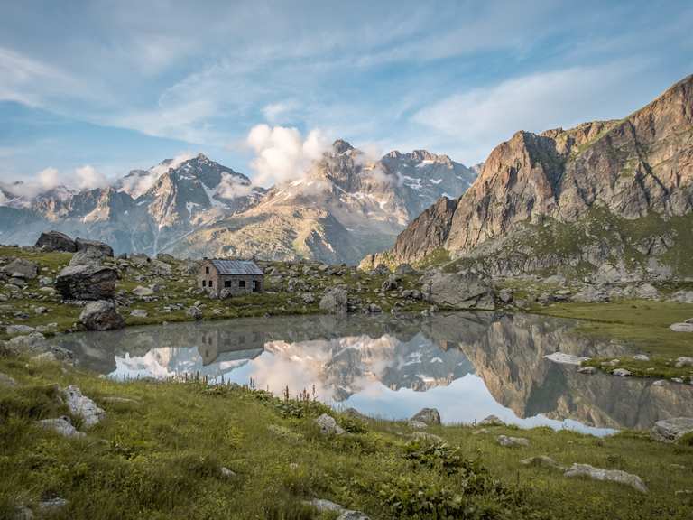 Seven hikes in France’s Southern Alps – refuges and high peaks | Hiking ...