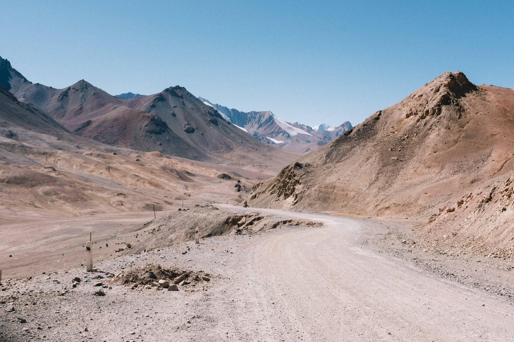 The Pamir Highway – Dushanbe to Osh via the Wakhan Valley | Cycling ...