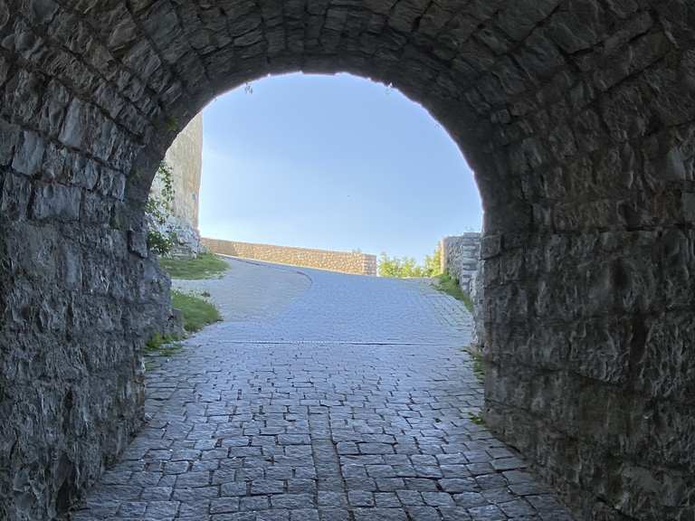 Festungsruine Hohenneuffen | Wanderung | Komoot