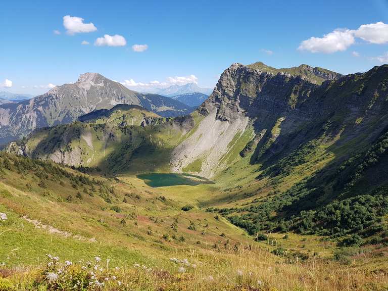 Top 10 randonnées et balades autour de Les Gets | Komoot