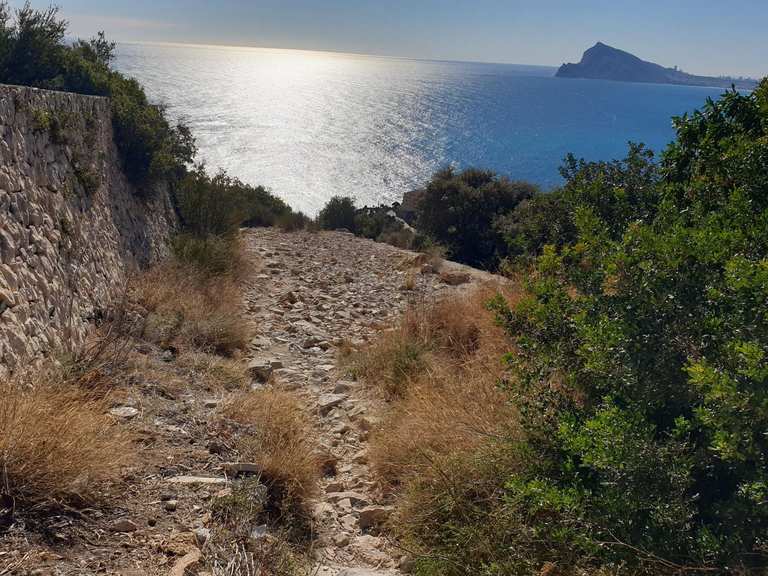 Lista 10 najpiękniejszych tras na rower szosowy wokół Calp | Komoot