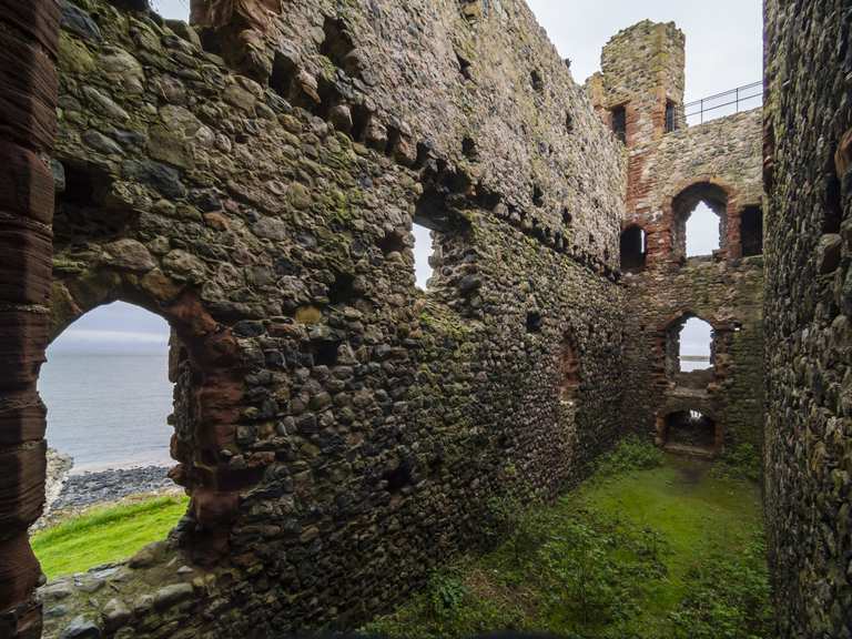Top 10 Hikes and Walks around Piel Island | Komoot