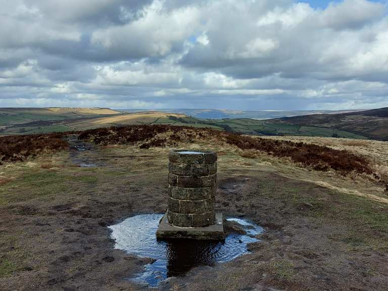 Top 10 Hikes and Walks around New Mills | Komoot