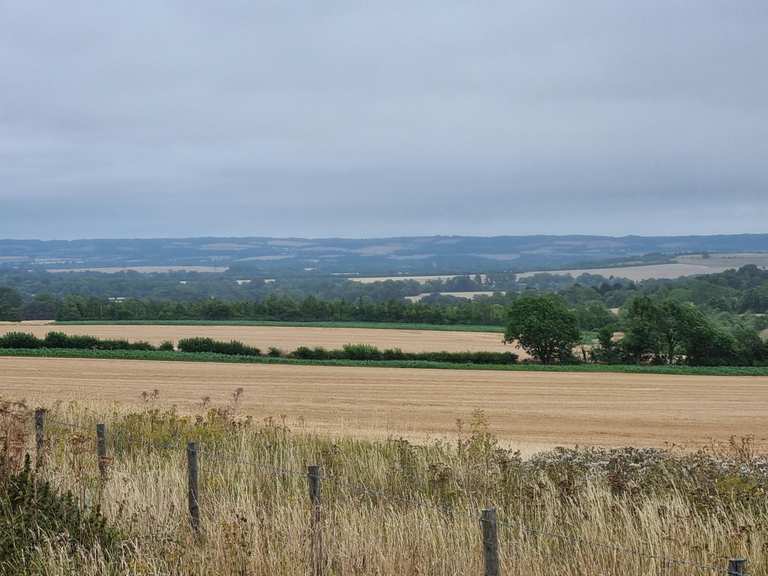 Top 8 Hikes and Walks around Upton | Komoot