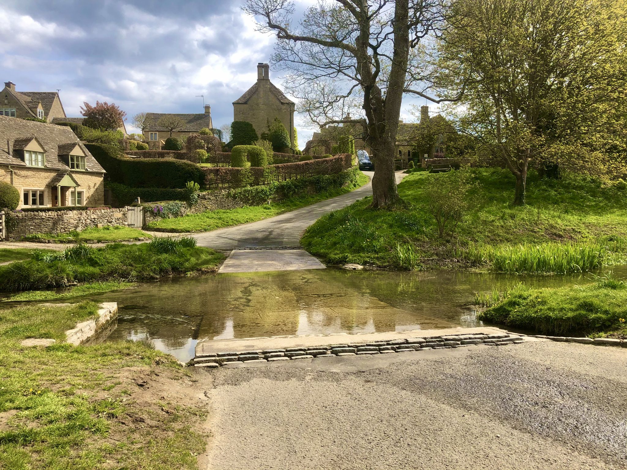 Top 7 Hikes and Walks around Upper Slaughter | Komoot