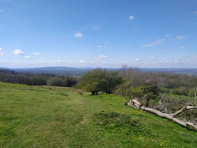 Top 8 Hikes and Walks around Weston Subedge | Komoot