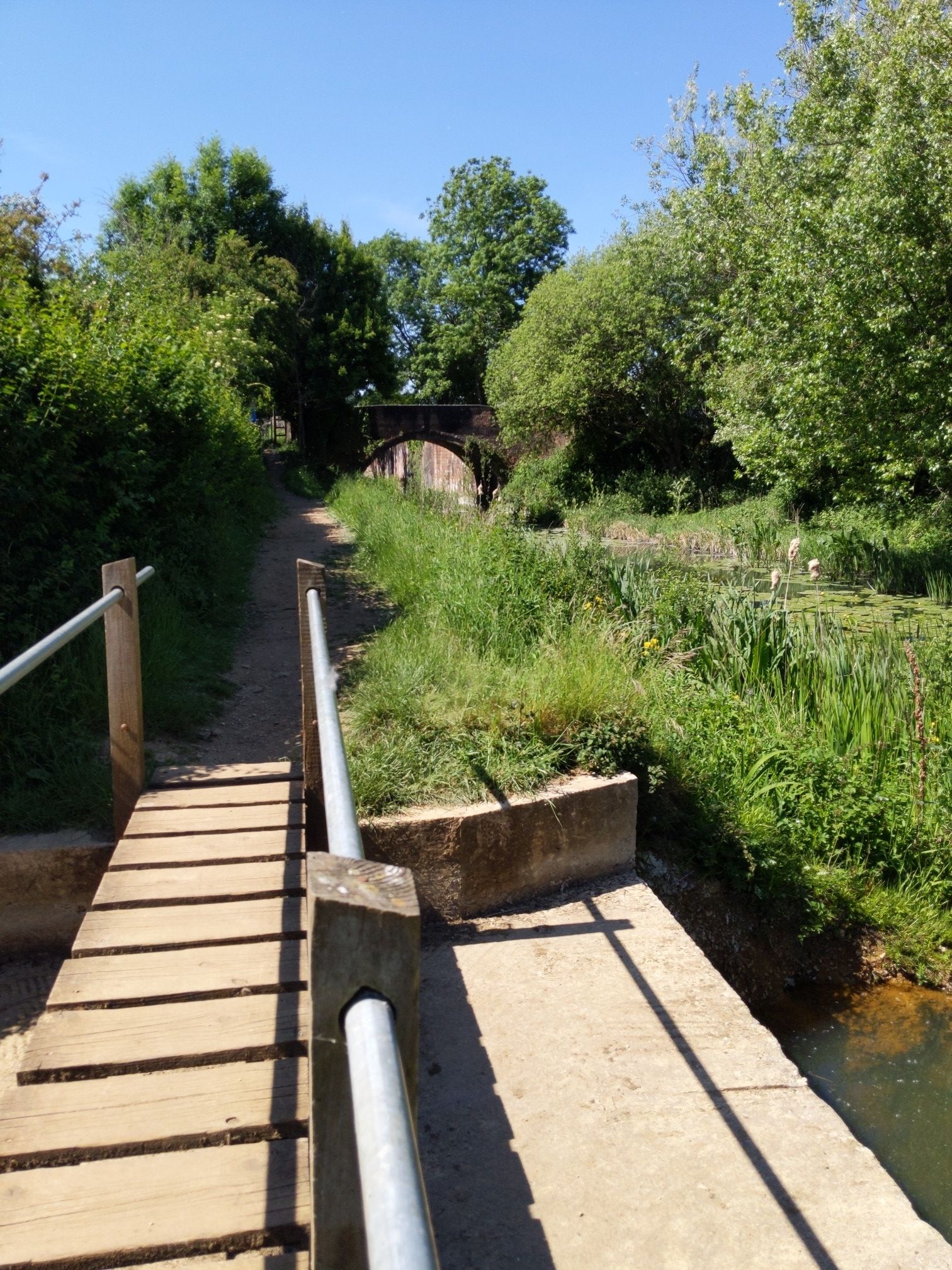 Top 10 Hikes and Walks around South Cerney | Komoot