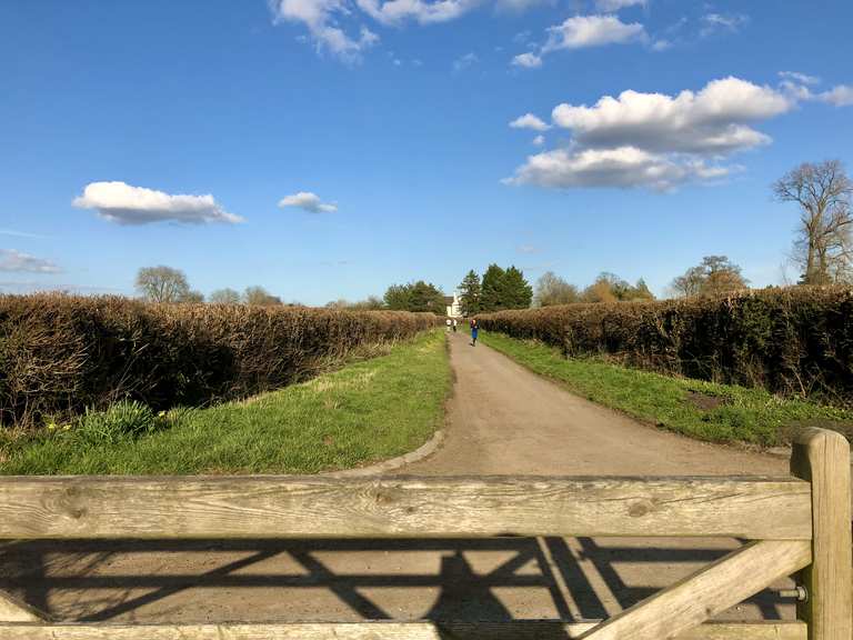 Top 5 Hikes and Walks around Oaksey | Komoot