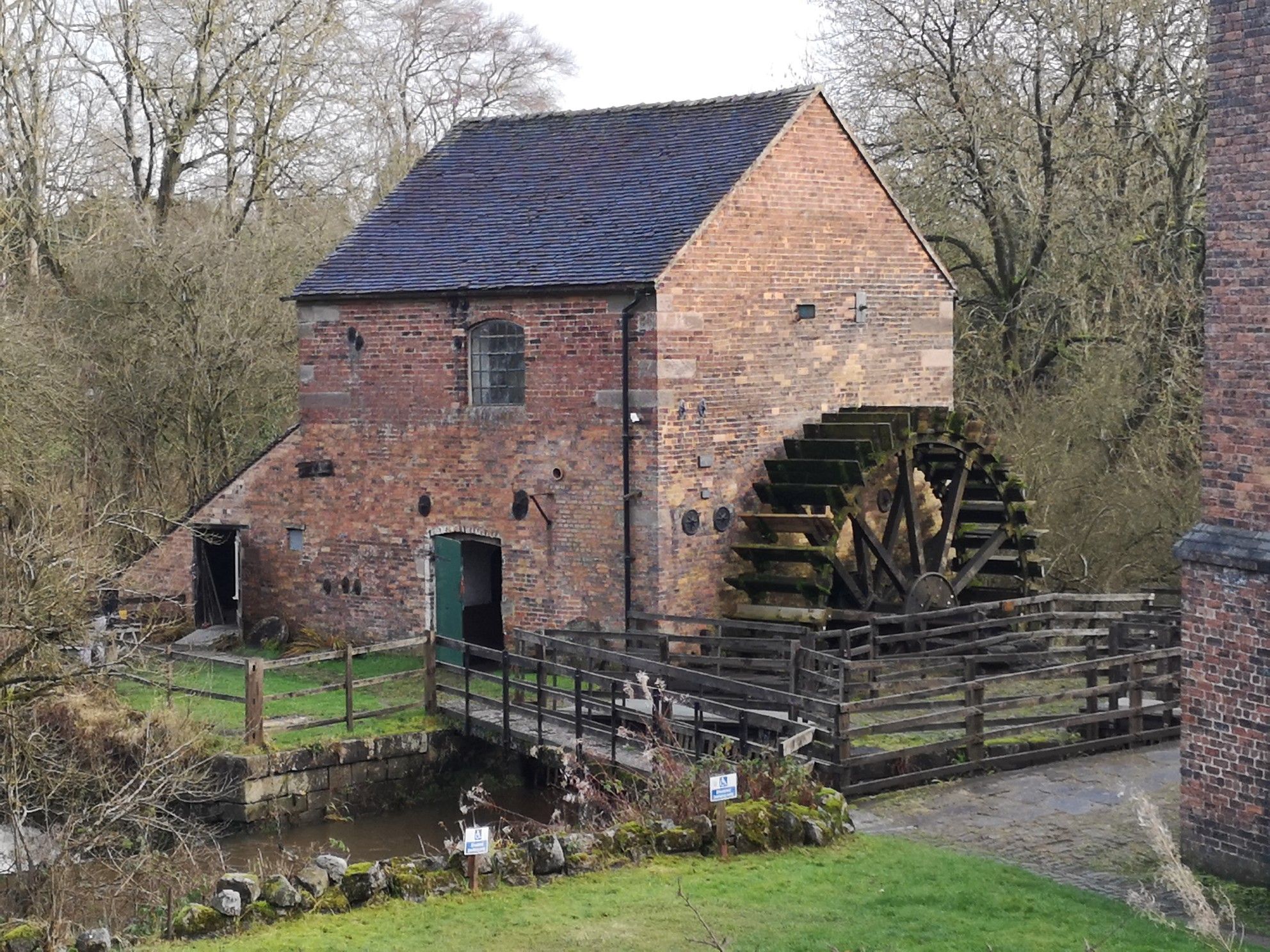 Top 10 Hikes and Walks around Cheddleton | Komoot