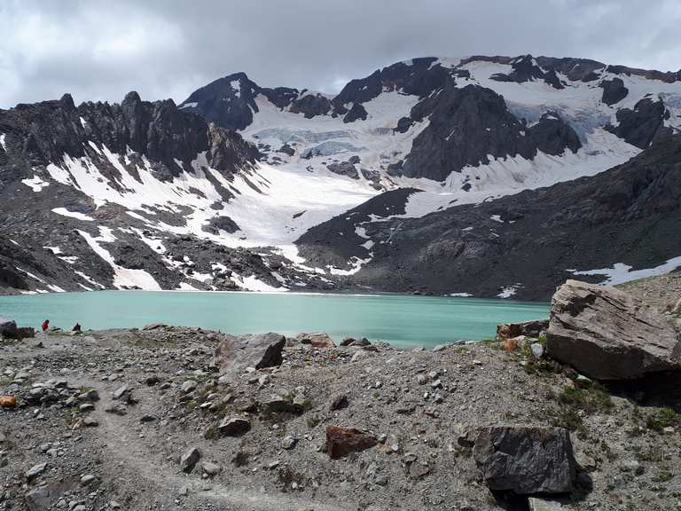 Top 16 Hikes and Walks around Lac des Quirlies | Komoot