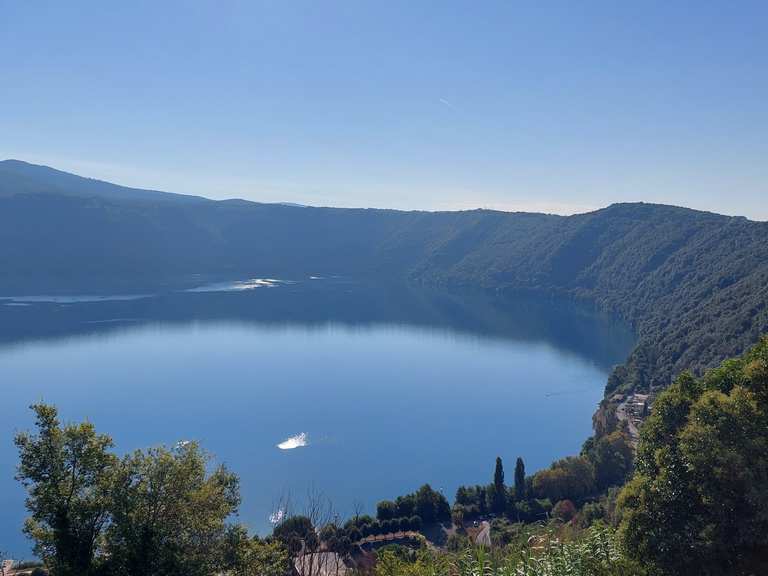 Le 10 escursioni e trekking migliori nei dintorni del Lago Nemi | komoot