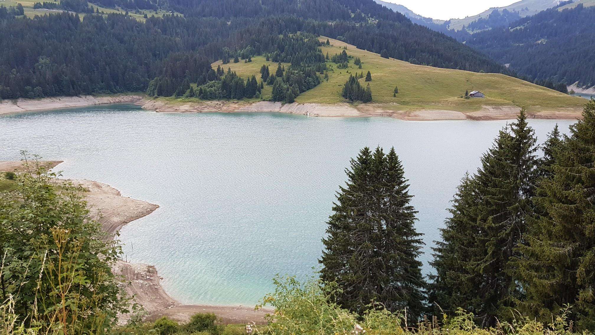 Top 10 randonnées et balades autour de Lac de l'Hongrin | Komoot