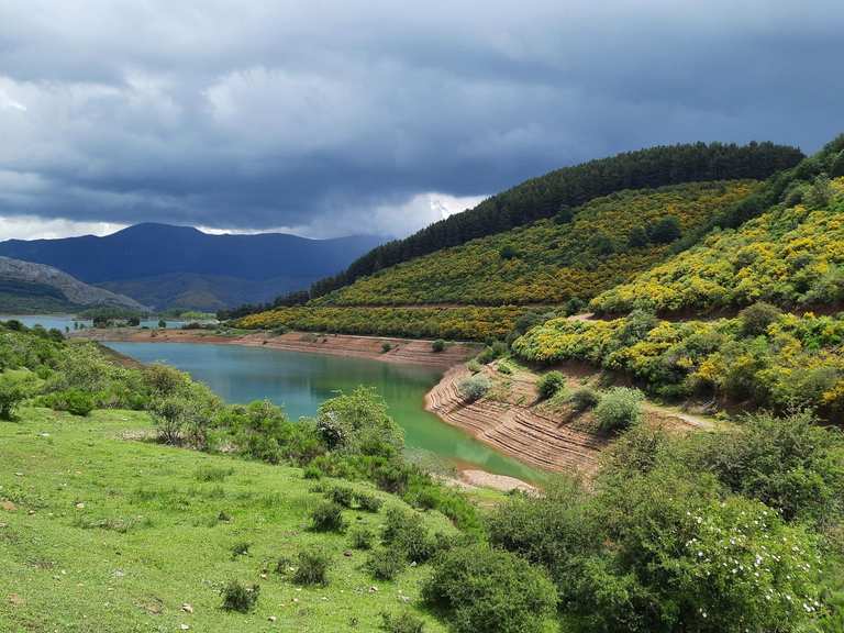 Atracții și locuri de vizitat aproape de La Montaña De Riaño - Top 20 ...