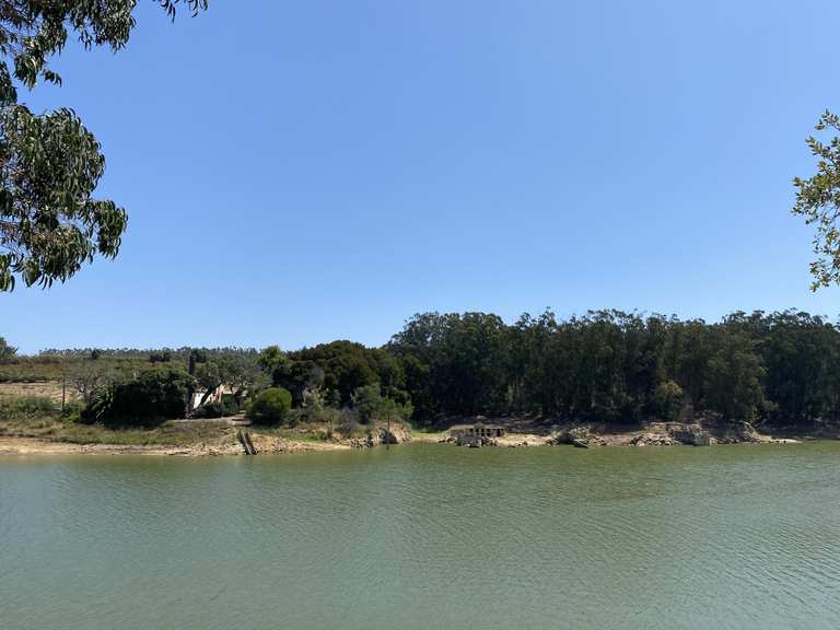 Top 5 Hikes and Walks around Albufeira de São Domingos | Komoot