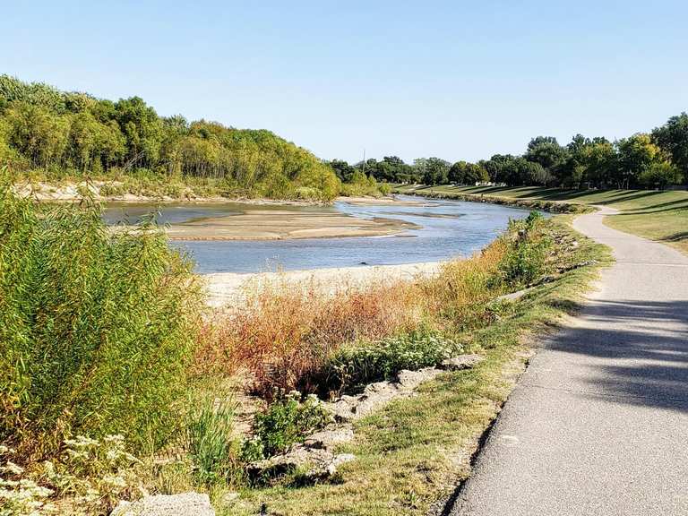 Top 10 Hikes and Walks around Wichita | Komoot