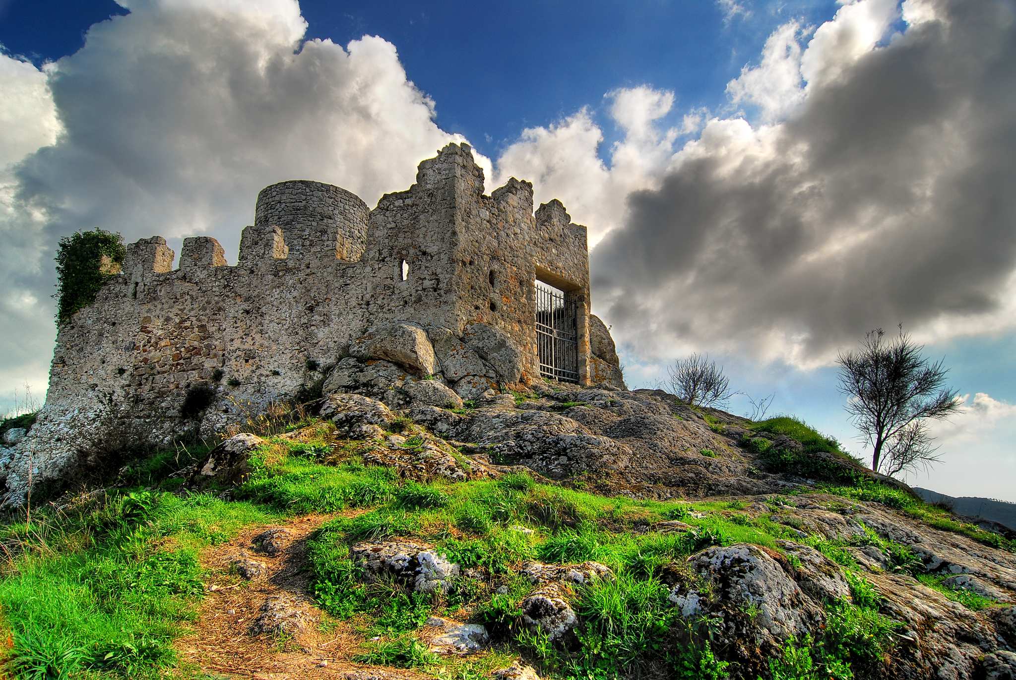 Los mejores 20 castillos {{ guide.region.name_prep_es|safe } | Komoot