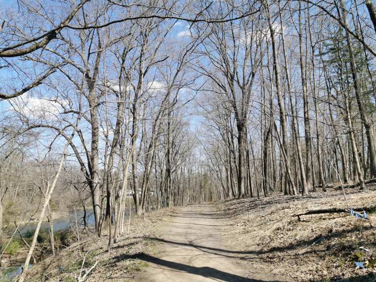 Top 5 Hikes and Walks around Skillman | Komoot