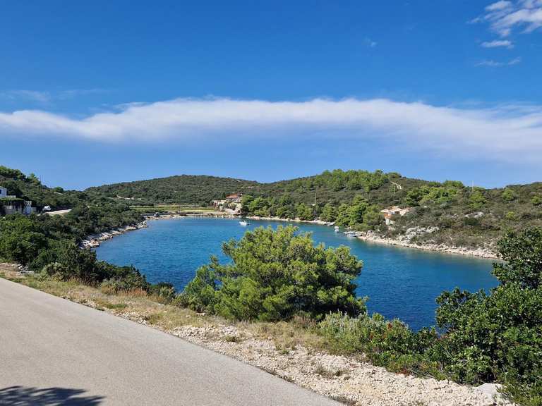 Top 10 Hikes and Walks around Grad Vis | Komoot
