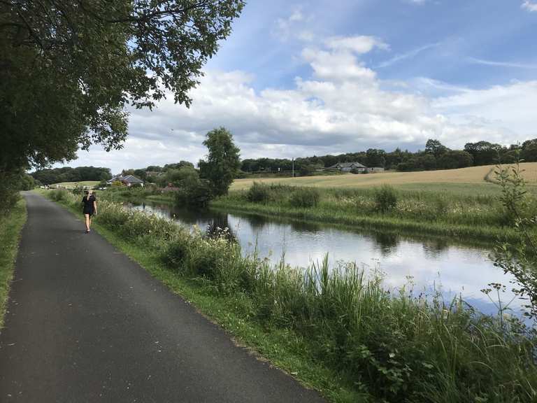 Top 10 Hikes and Walks around Abronhill And Arns | Komoot