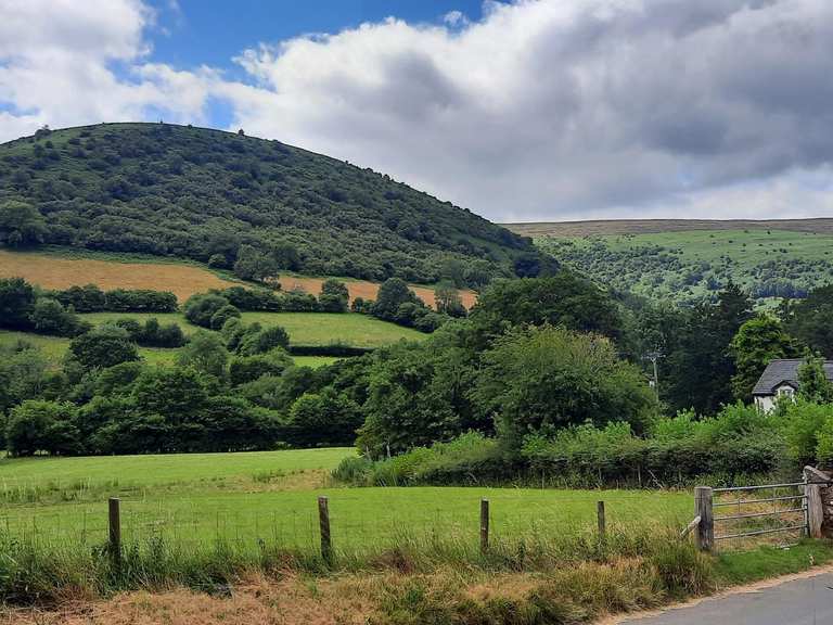 Top 10 Hikes and Walks around Crucorney | Komoot