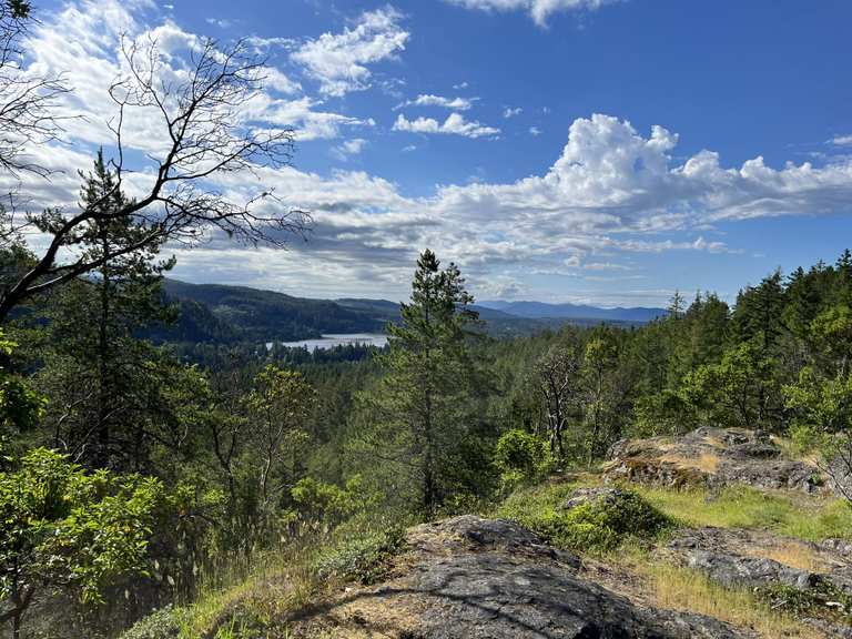 Top 6 Hikes and Walks in Inland Lake Provincial Park | Komoot