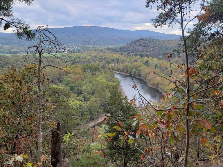 The best walks and hikes in Cacapon Resort State Park | Komoot