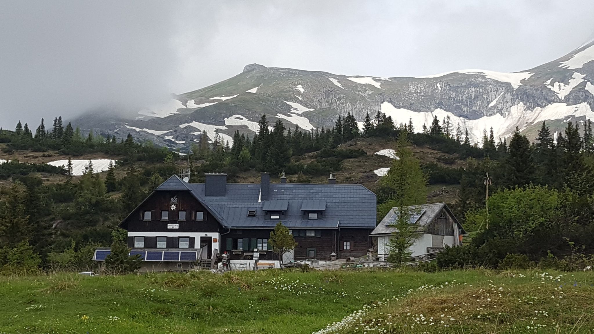 Top 20 Huts and Cabins in Bezirk Bruck-Mürzzuschlag | Komoot