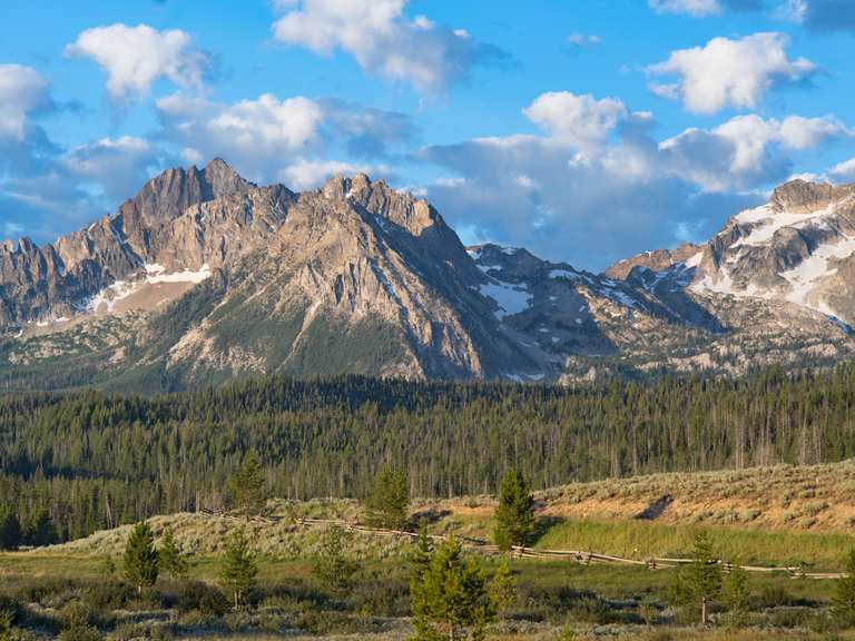 Top 10 Hikes and Walks in the Sawtooth Mountains | Komoot