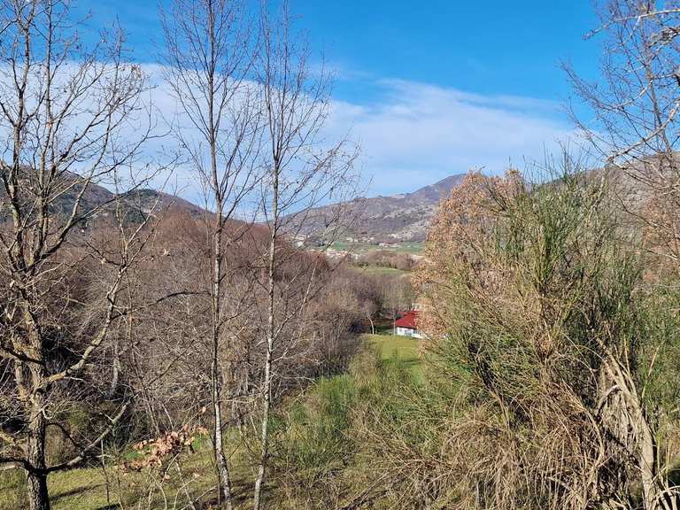 Top 5 Hikes and Walks around Montesano Sulla Marcellana | Komoot