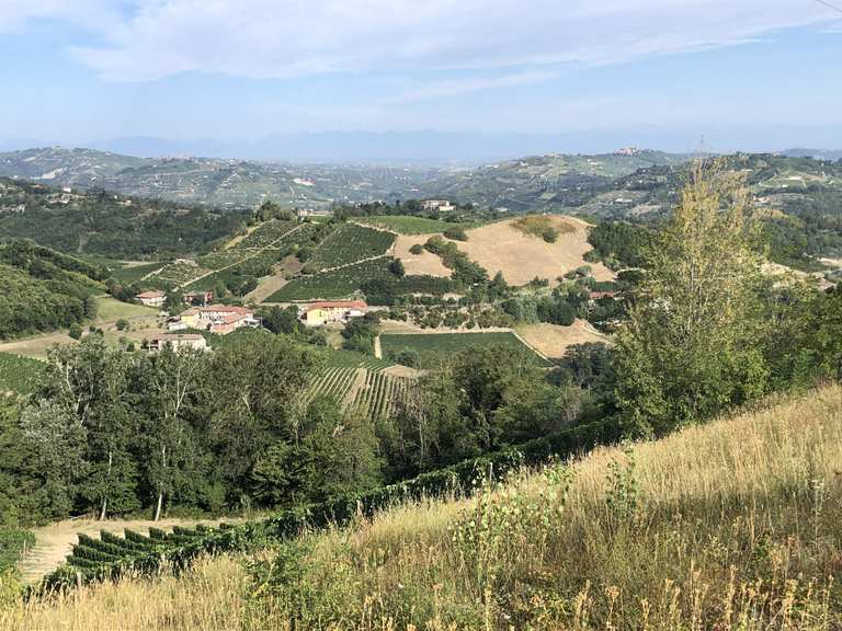 Top 8 Hikes and Walks around Cassinasco | Komoot