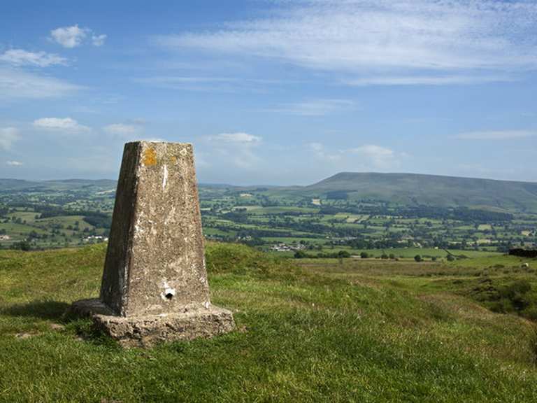 Top 10 Hikes and Walks around Preston | Komoot