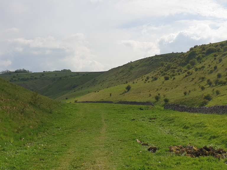 Top 10 Hikes and Walks around Litton | Komoot