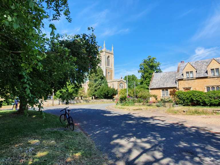 Top 5 Hikes and Walks around Hardwick | Komoot